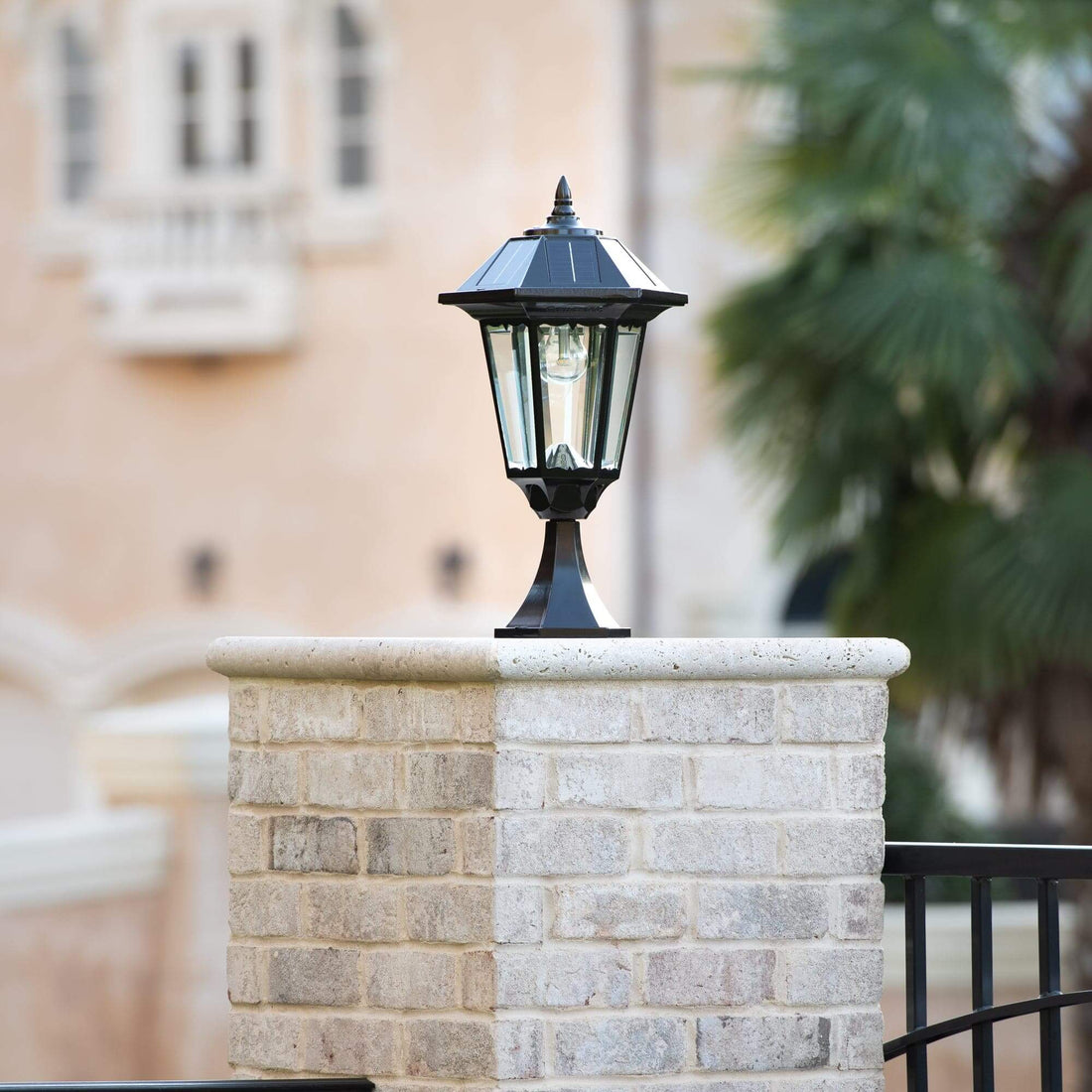 Windsor Solar Lamp